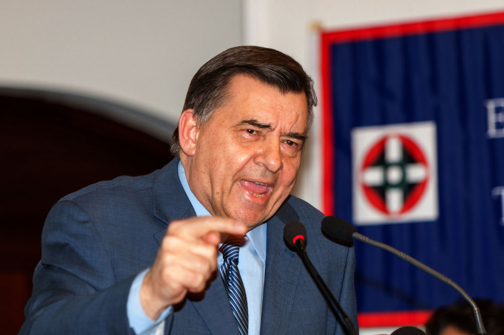 Υπεύθυνος των ακαδημιών του Άγιαξ αναλαμβάνει ο Γιώργος Καρατζαφέρης ...
