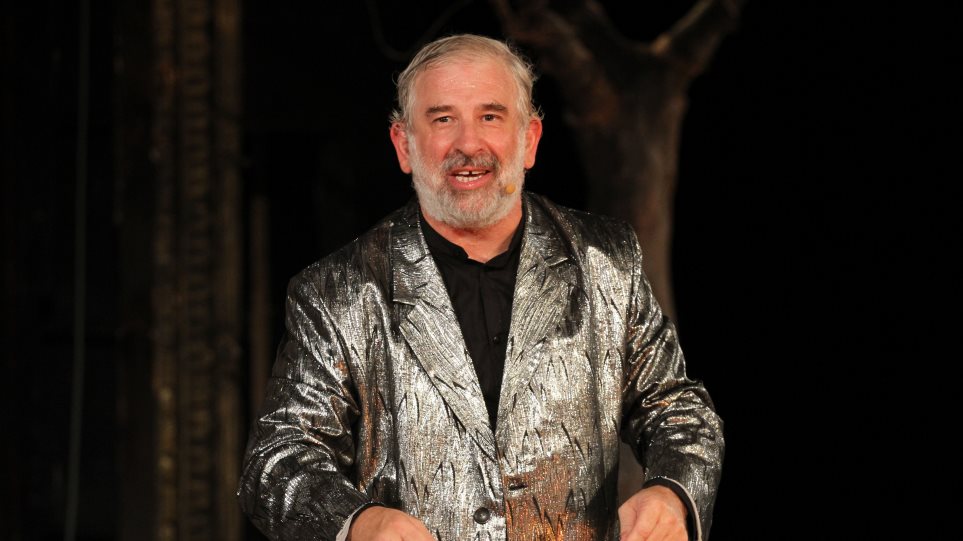 Ένα εξώδικο σε ανθρώπινο μέγεθος θα αντικαταστήσει τον Πέτρο Φιλιππίδη ...