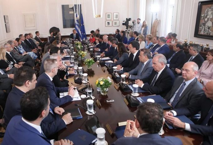 Σχέδον όλα τα ονόματα των μελών του υπουργικού συμβουλίου συγκράτησε ο ...