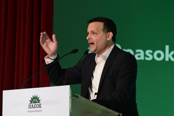 Συγκινημένος με την επιστροφή του στην Αθήνα λόγω του ντιμπέιτ του ...